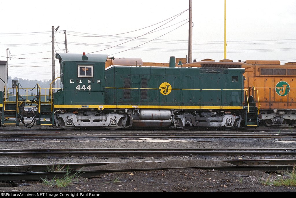 EJ&E 444, EMD SW1001, at Kirk Yard,